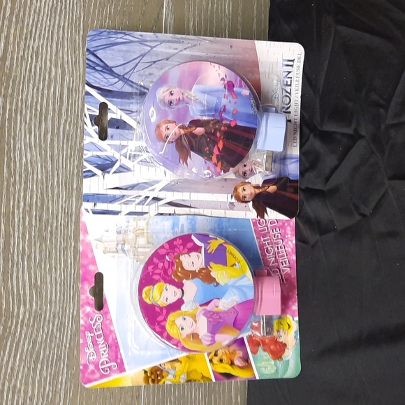 Disney | Other | Official Disney Frozen And Disney Princess Led Night ...